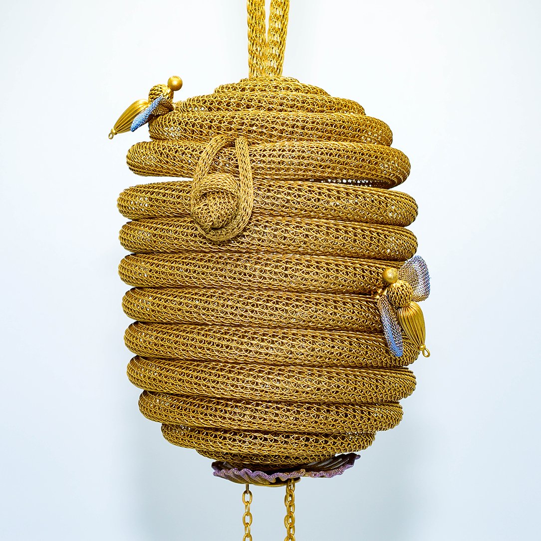 Sarah Cavender – theweddingdresser